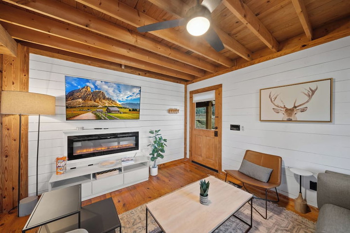 Charming Cabin For 4 Near Boonefox Trail Cabin - Boone, NC