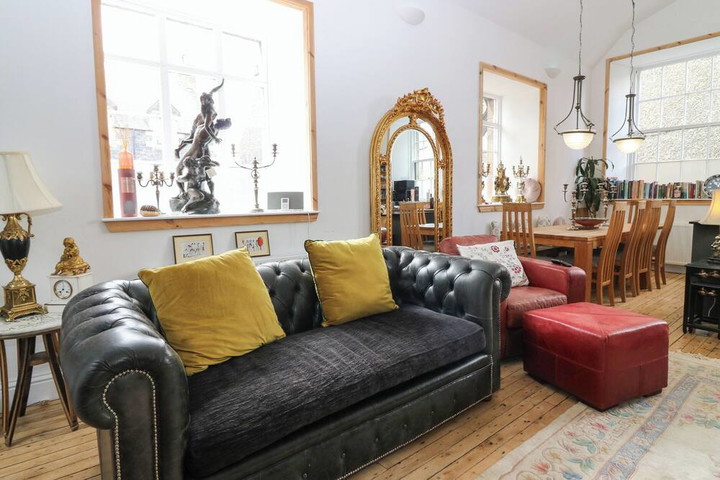 Luxury Old School, Pet Friendly, Character Holiday Cottage In Peebles - Peebles