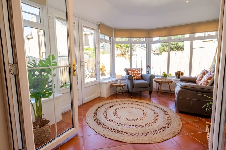 3-bed Family House Sleeps 6 · Fireplace & Garden · Walk To Portstewart Golf Club - Portstewart