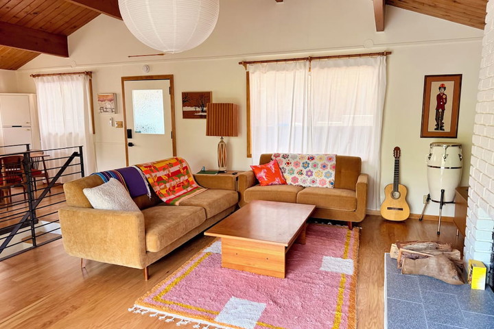 Jewel - 1960s Design Cabin  Walk To Lake Gregory - Crestline, CA