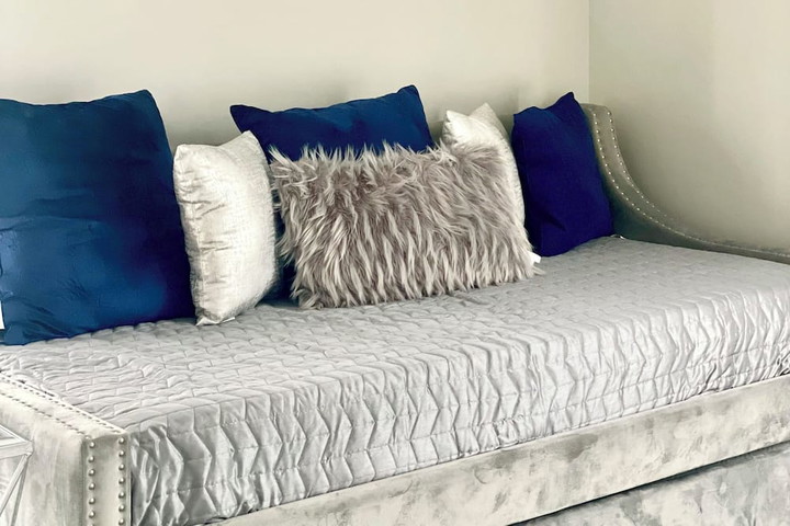 Cozy, Modern Luxe 3-bedroom House In Columbus With Wifi And Ac - Columbus, OH