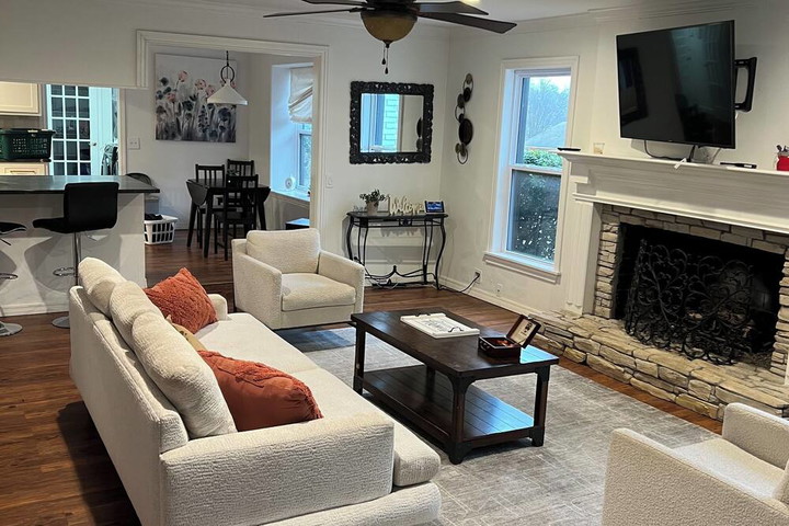 Luxury Southern Hills Home W/pool Great Place For Staycations,,, - Tulsa, OK
