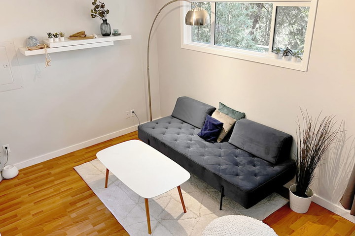 Getaway Cottage In Roberts Creek: Relax By The Beach & Forest, Art Studios... - Sechelt