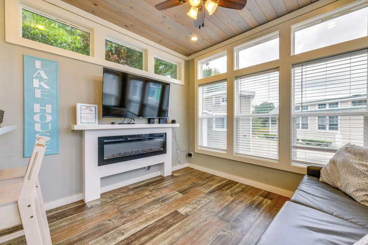 Lake Norman Getaway W/ Pool Access + Kayaking! - Denver, NC