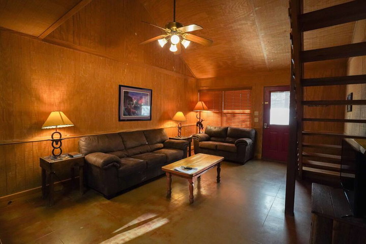 Riverfront Cabin With Access To Shared Pool! - Concan, TX