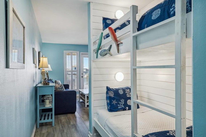 Grand Caribbean 410e - Condo 50 Yards From The Beach - No Hassle Check Out - Perdido Key, FL