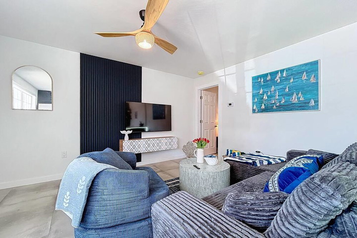 Cozy 1-bed Cottage In Adorable Tradewinds Bradenton Beach, Steps To Beach/pool - Anna Maria, FL