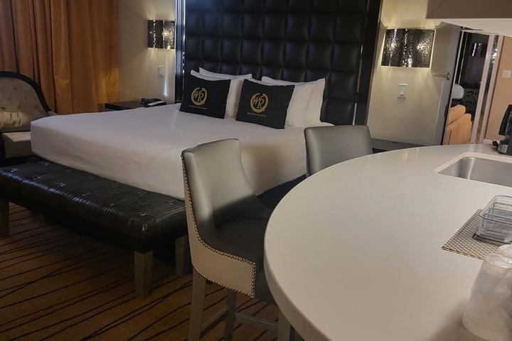 2-bedroom Villa Hotel In Phenomenal Las Vegas With Wifi, Ac, Fitness Room - North Las Vegas, NV