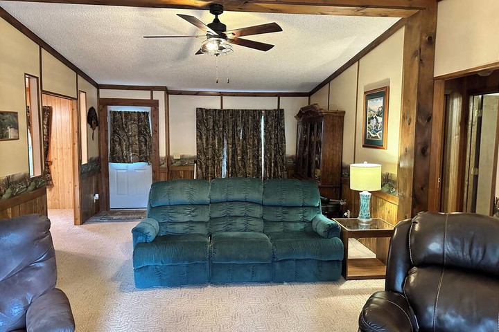 3-bedroom Country Home In Pike Co Il With Ac And Heat - 伊利諾伊州