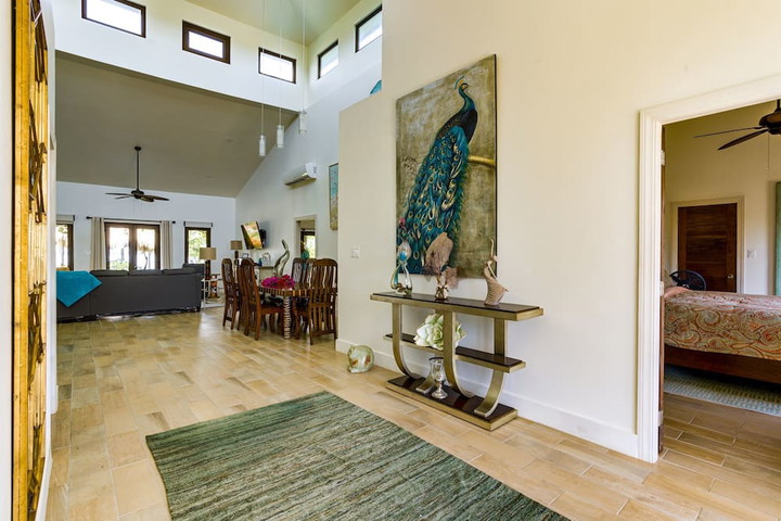 Elegant 3br Home With Private Pool And Palapa - Placencia