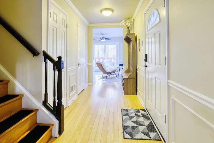 Wooded 3br Retreat Near Dc: Free Parking. Pet/infant/kids-friendly. Private Deck - Columbia, MD
