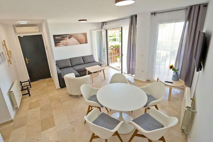 Appartement Au Rez-de-chaussée Avec Bbq Privé Et Accès Direct Aux Piscines Et à La Plage - Rota