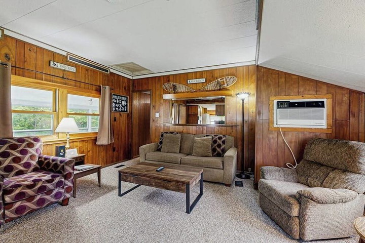 Mountain Cottage With Private Chimnea, W/d, Off-site Amenities - Great Location - New Hampshire