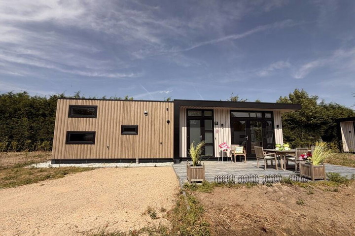 Lodge 45 | 6 Persoons Chalet In Zennewijnen - Tiel