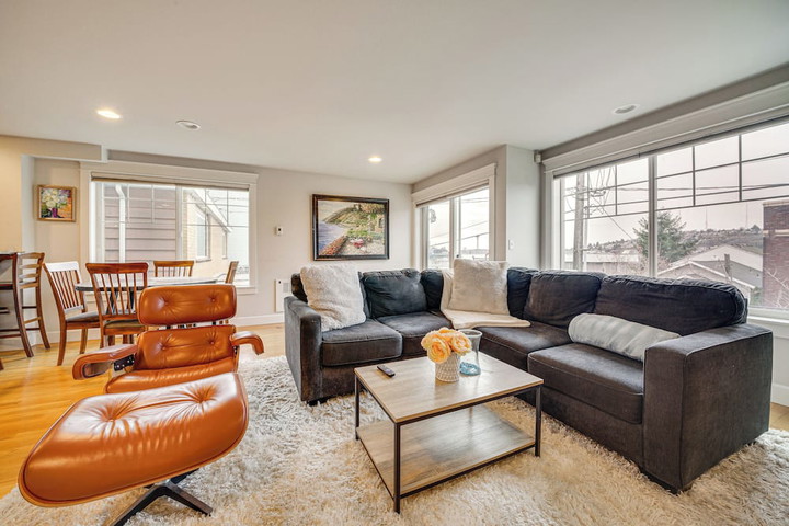Seattle Townhome W/ Lake Union & City Views! - Bothell, WA