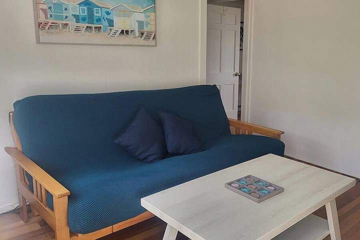 Cheerful 1 Bedroom Cottage Only 50ft From Beach - Maine