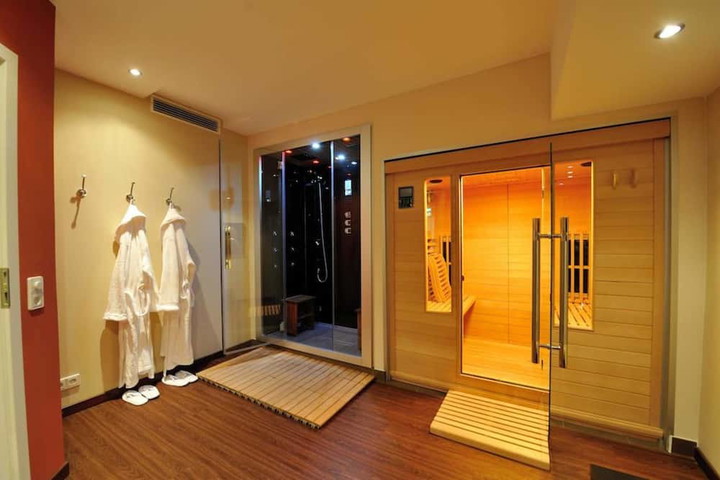 Luxury 115-square-meter Chalet In A Ski Resort, Ideal For Two Families (810 People) - Les Angles