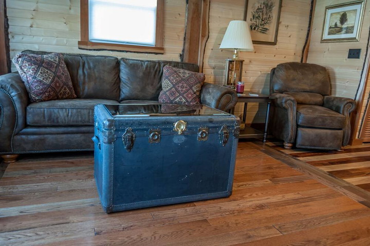 Rustic Cabin - Jetted Tubs - Wi-fi - Wonderful Views - Grill - Firepit - Porch - Illinois