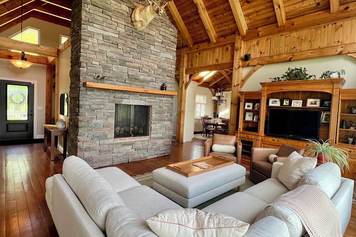 Saratoga Waterfront Retreat Near Town, Track And Golf - 3br, 4ba - Saratoga Springs, NY