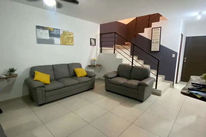 Las Pergolas Vacation House  15 Min To & - San Salvador