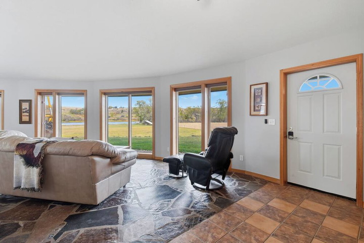 Charming Riverfront Home With Boat Ramp And Dock - Great Falls, MT