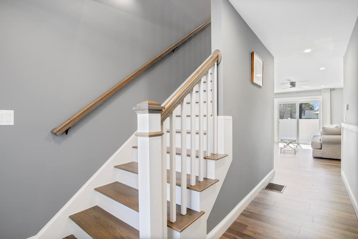 Cool New Dover Home - Dover, NH
