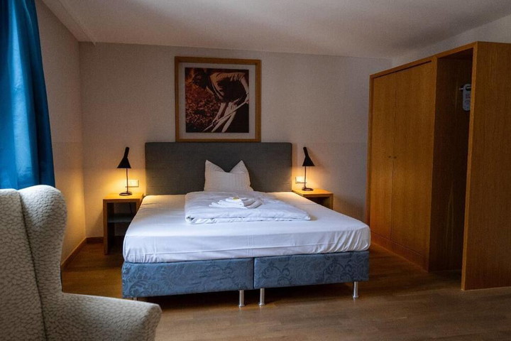 Doppelzimmer (19-23qm) Mit Regionalem Frühstücksbuffet Und Wlan - Dettelbach