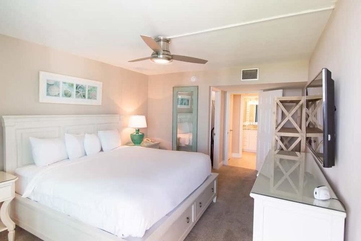 Sunny Getaway On Sanibel Island With Gulf Views, Nature Trails, Kayaking - Sanibel, FL