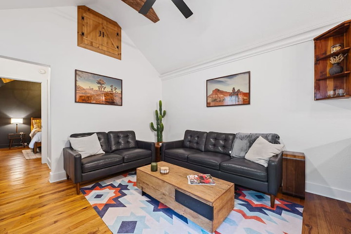 Charming 1 Bdrm House | Walk To Georgetown Square - Georgetown, TX