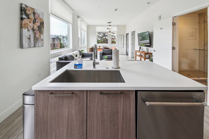 Highline Hideaway | Corner 1br Lohi Loft | Quiet | Dog-friendly - Denver, CO