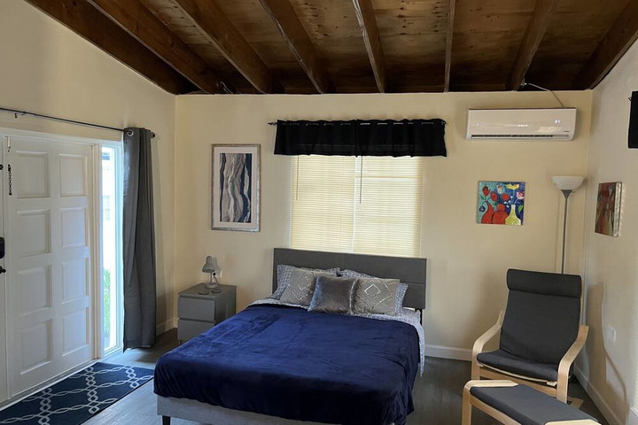 Guesthouse In Quiet Area Of Nassau, Bahamas - Nassau