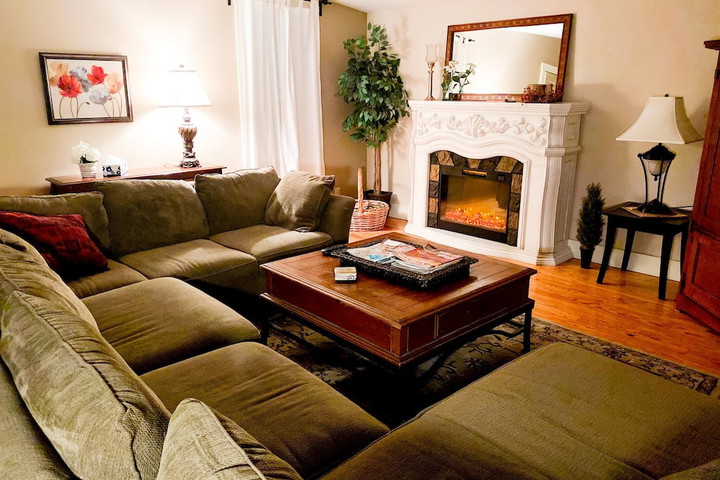 Riverfront Home Dans Les Montagnes D'arden, En Virginie-occidentale. Famille Et Animaux Acceptés. - Grafton