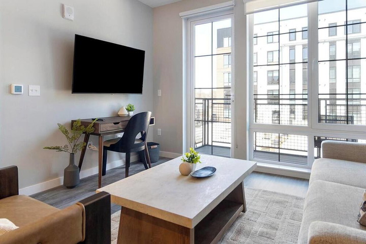 Landing | Stylish 1bd, Game Room, Gym - New Haven, CT