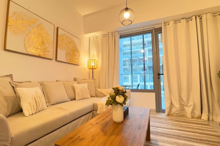 Charming Oasis: 1br Comfort For Up To 3 Guests - Abu Dhabi