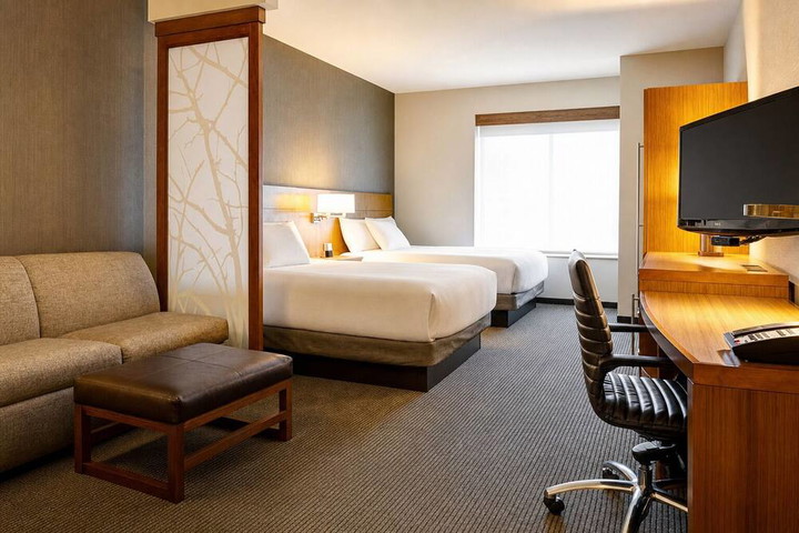 Relaxing Suites With Pool & Breakfast Close To Uss Lexington & Gulf Coast - Corpus Christi, TX
