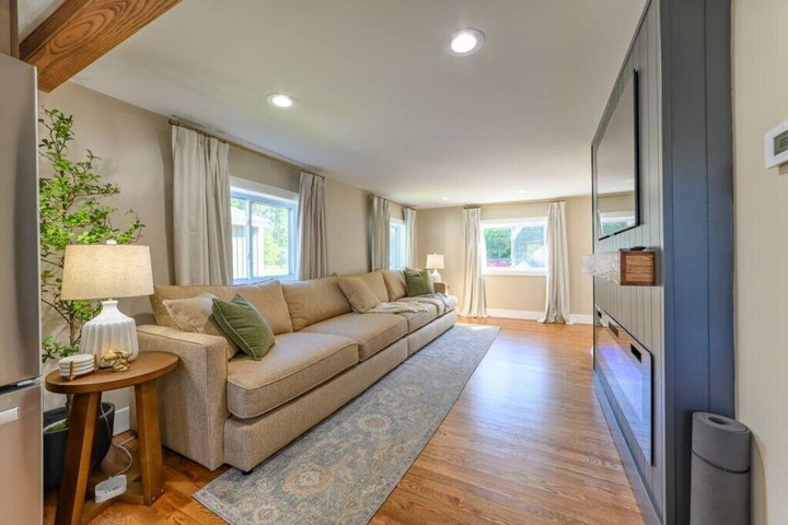 Newly Built|riverfront|kayaks|hot Tub|king|ac - Alpena, MI