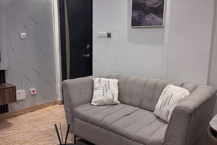 5 Minutes From Downtown Kinshasa. Small, Chic And Modern Apartment - Kinshasa