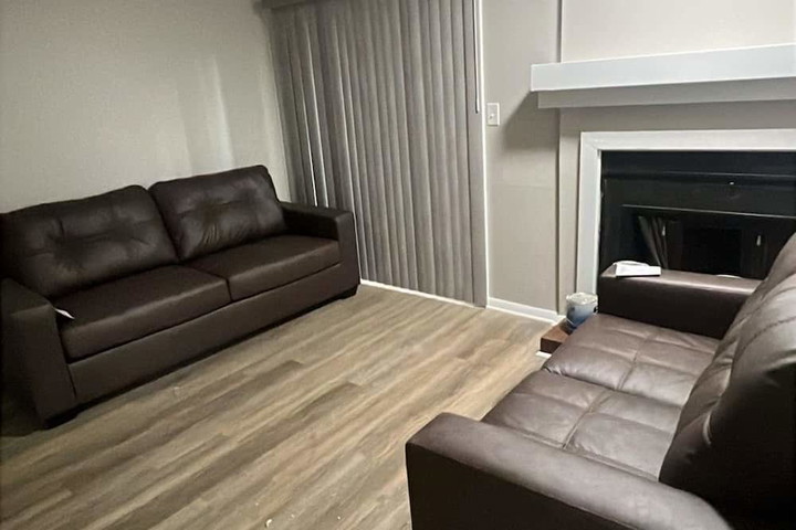 Renovated 2br #C, Near Uah, Space Center & Research Park Downstairs - Huntsville, AL