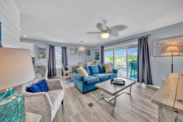 Blue Haven- Beachside Condo - 4 Minute Walk To Sand! - Rosemary Beach, FL