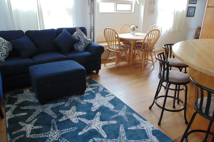 The Cutest Beach House On Marine Terrace! Fabulous Location! - Cambria, CA