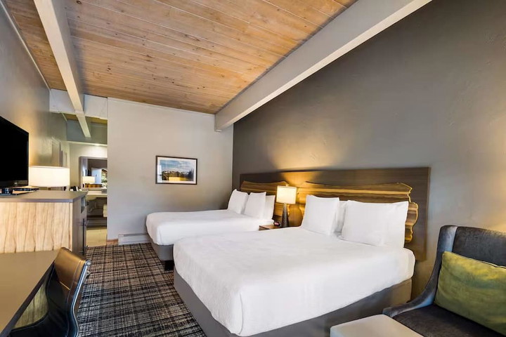 Enjoy Family Getaway In Glenwood Springs | Pool | Hiking Trails | Free Breakfast - Glenwood Springs, CO