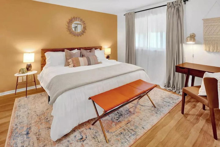 2 Bedroom Unit By Long Beach Airport-king Bed-w/d-between Universal/disneyland - Norwalk, CA