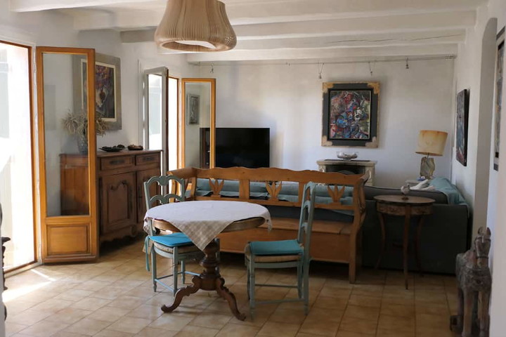 Provencal-style Farmhouse With Charm, Swimming Pool, And Landscaped Grounds On 6,200 M² - Les Arcs