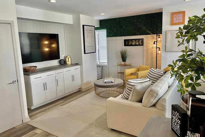 Modern Fully Renovated Suite In Downtown Trenton - Newtown, PA