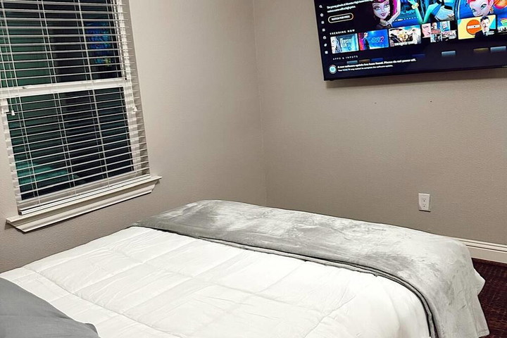 3-bedroom House In Peaceful Mckinney With Cool Ac For Relaxing Stays - McKinney, TX
