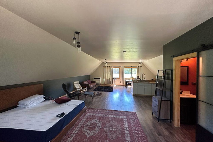 Huge Garden Loft For Single Or Group Stays At Baker Rocks - Ski, Climb, Swim - New Hampshire