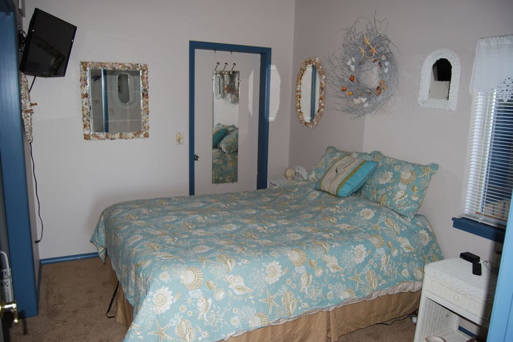 American Classic Guesthouse - Historic Nye Beach - Newport, OR