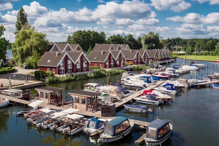 Fh Kolumbus Wasserterrasse 98m², 6+2 Pers. Im Marinapark Scharmützelsee, Sauna, Whirlpool, Kamin - Bad Saarow