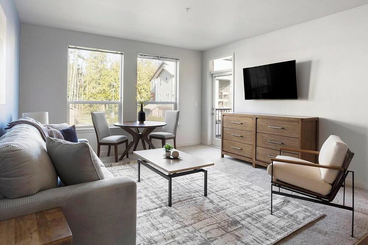 Landing | Incredible 1bd, Gym, Pool - Marysville, WA