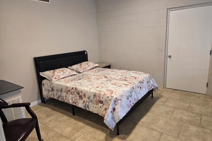 Tremendous 2-bedroom House With Ac In Friendly Midland - Midland, TX